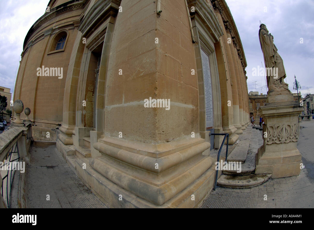 corner column pillar Stock Photo - Alamy