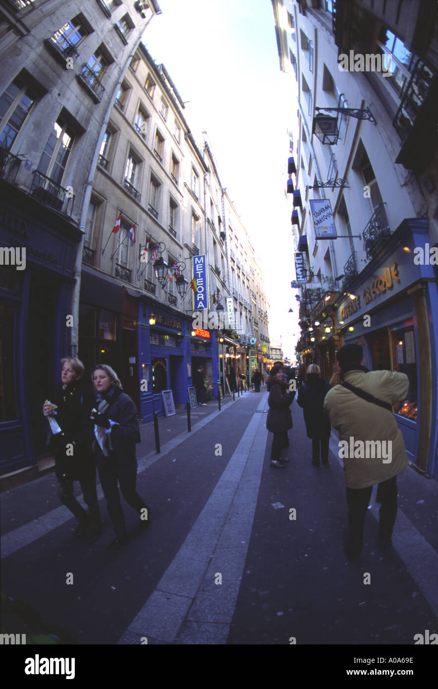 Side streets Paris 515 Stock Photo - Alamy