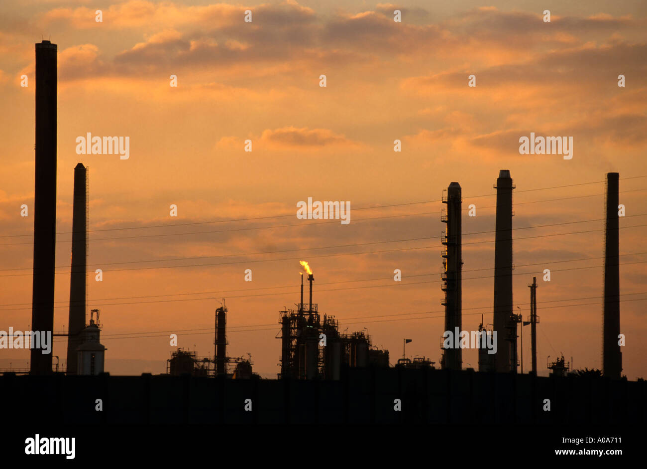 Refinery station hi-res stock photography and images - Alamy