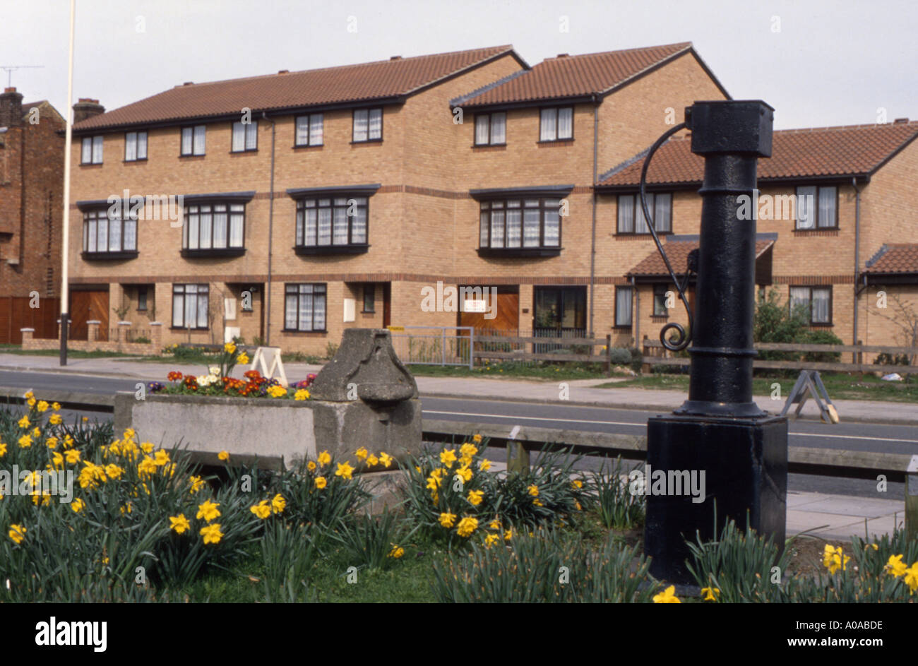 Old english horse trough hi-res stock photography and images - Alamy