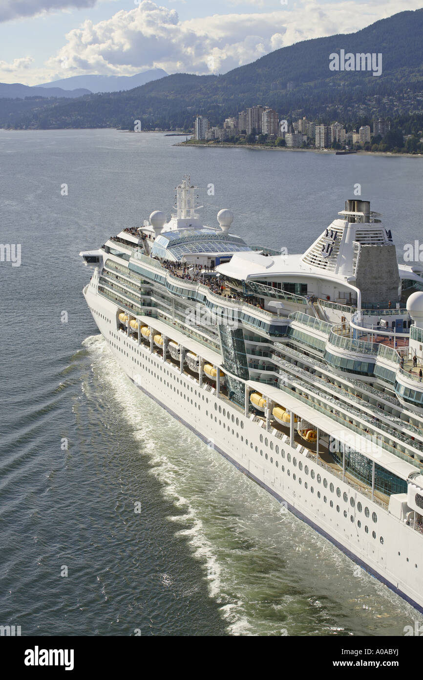 Cruise ship departing Vancouver, Canada Stock Photo - Alamy