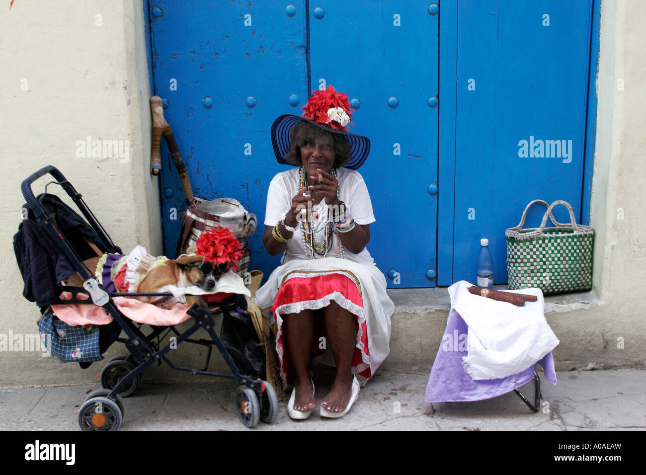 Old cuban woman sitting on hi-res stock photography and images - Alamy