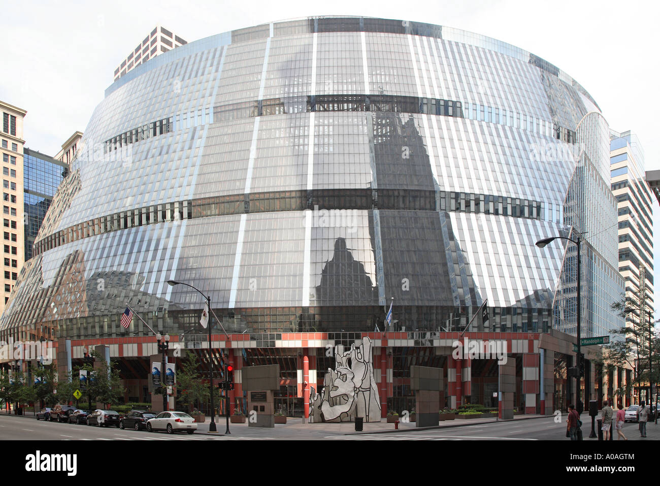 James r thompson center architecture hi-res stock photography and ...