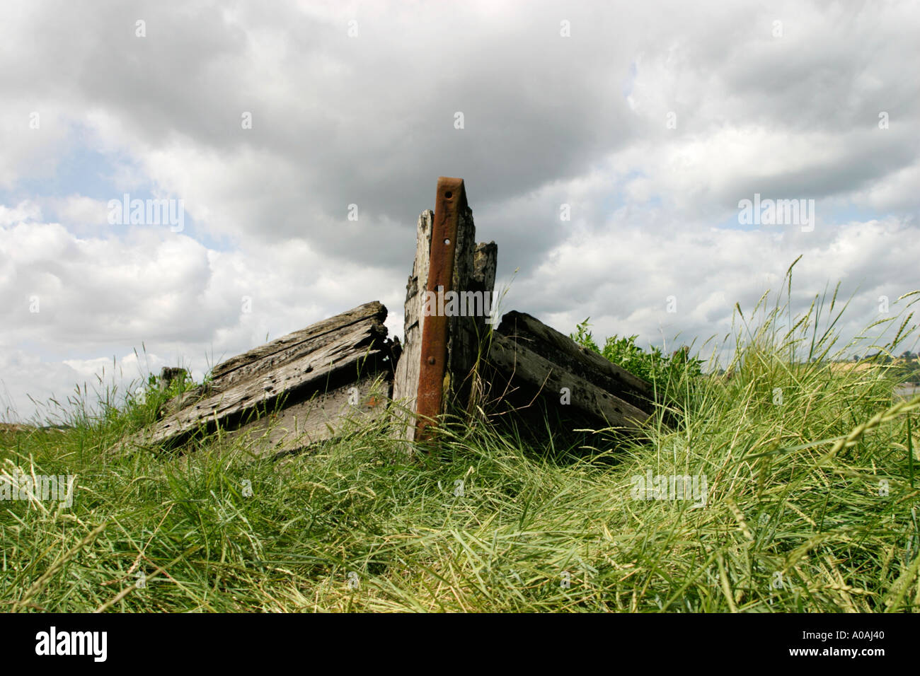 old concrete barge at Purton Stock Photo - Alamy