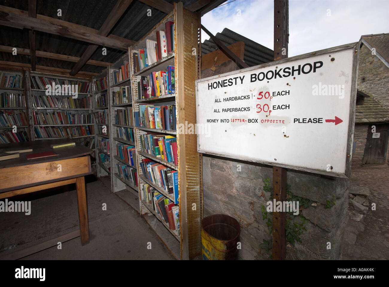 The national library of wales and king hi-res stock photography and ...