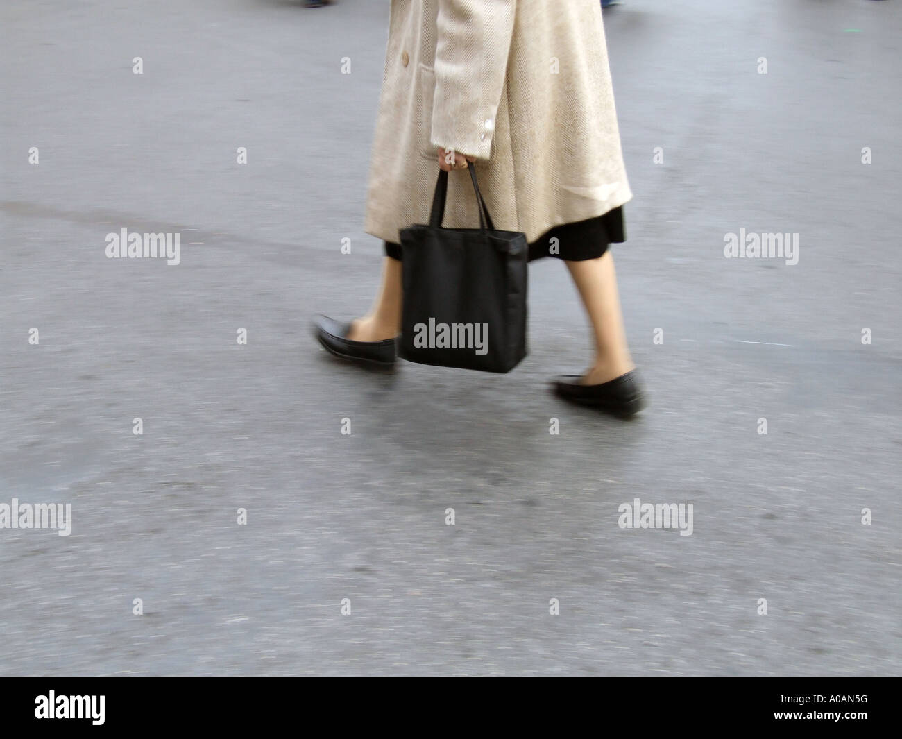 detail of old woman carrying heavy shopping bag Stock Photo - Alamy