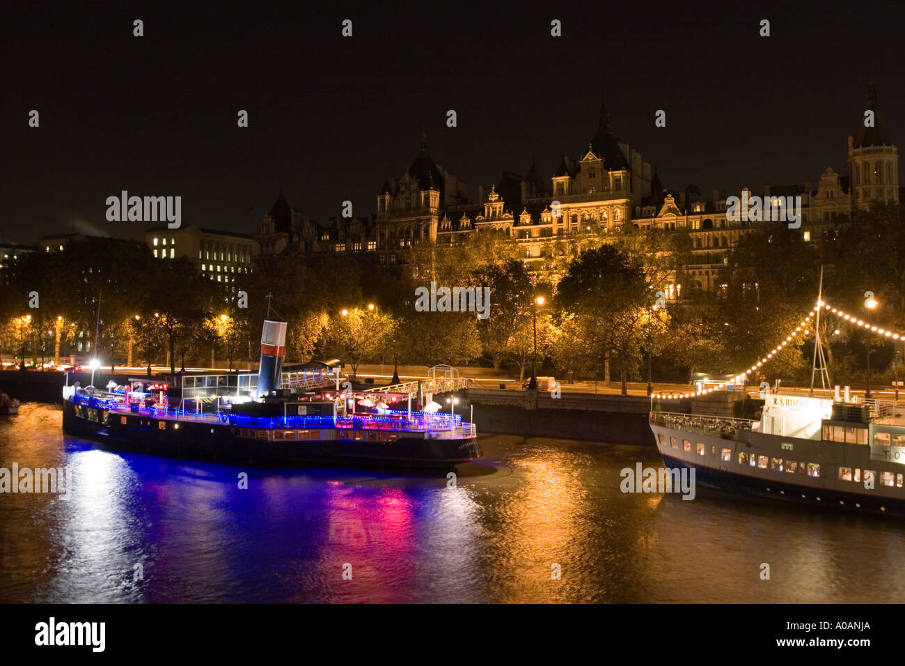 London river embankment hi-res stock photography and images - Alamy