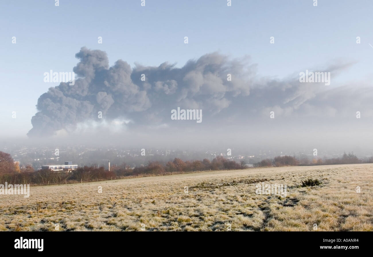 Smoke Plume Disaster High Resolution Stock Photography and Images - Alamy