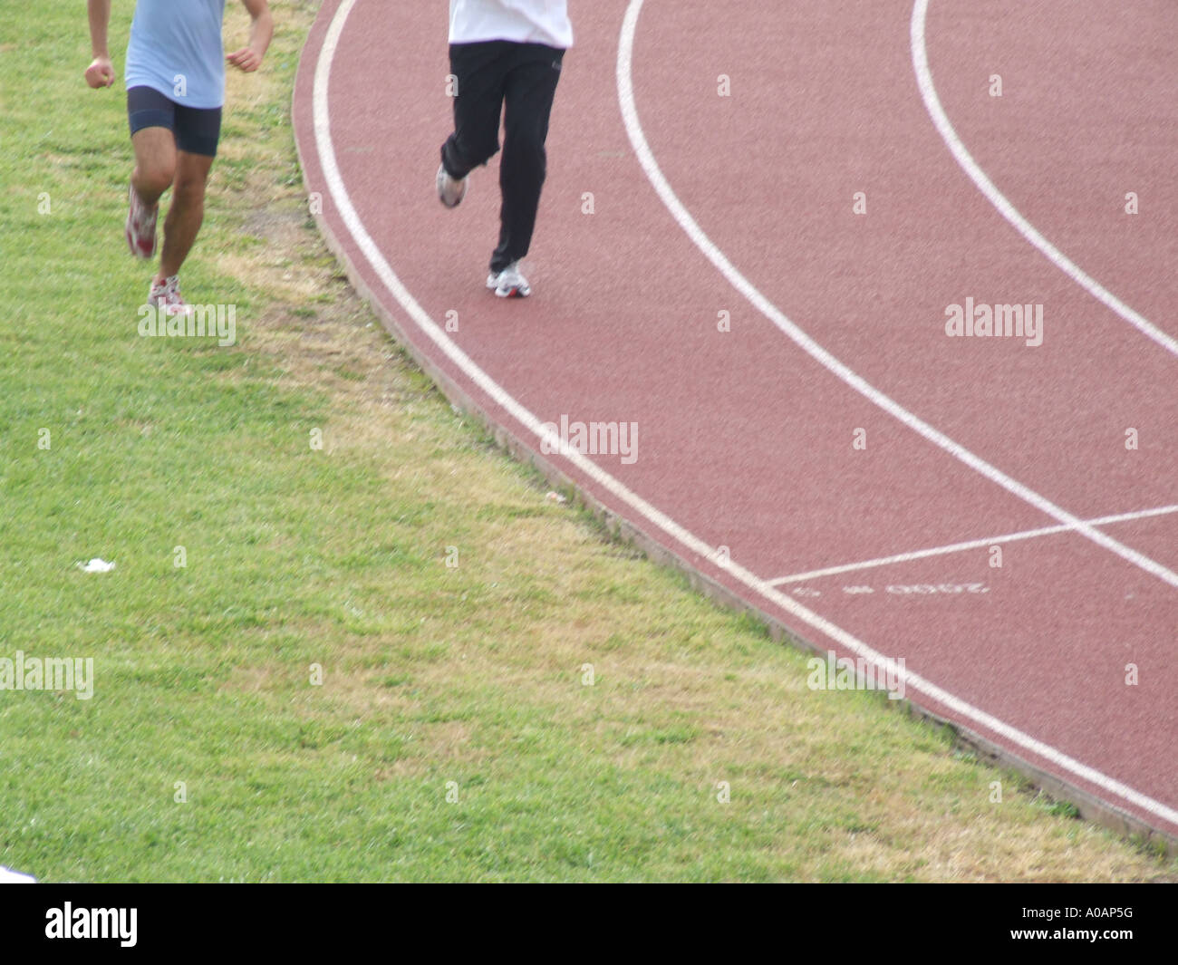 Exhausted runners on track hi-res stock photography and images - Alamy
