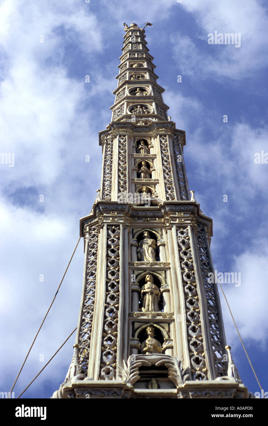 Festa dei gigli a nola hi-res stock photography and images - Alamy
