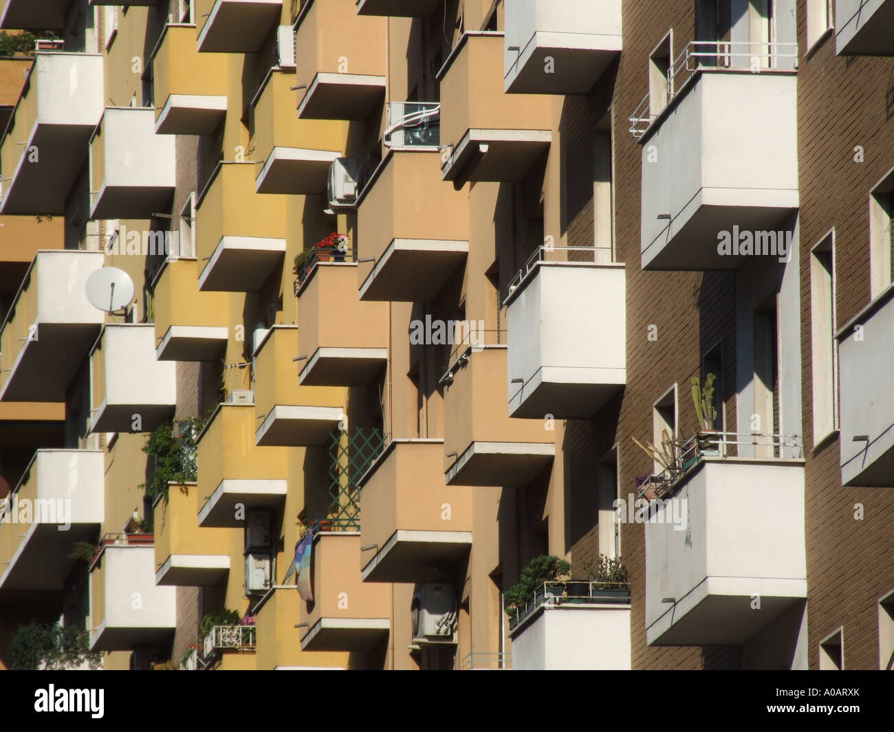 Residential block apartments rome hi-res stock photography and images ...