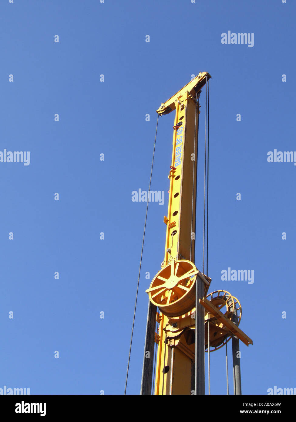 Boring tool crane hi-res stock photography and images - Alamy