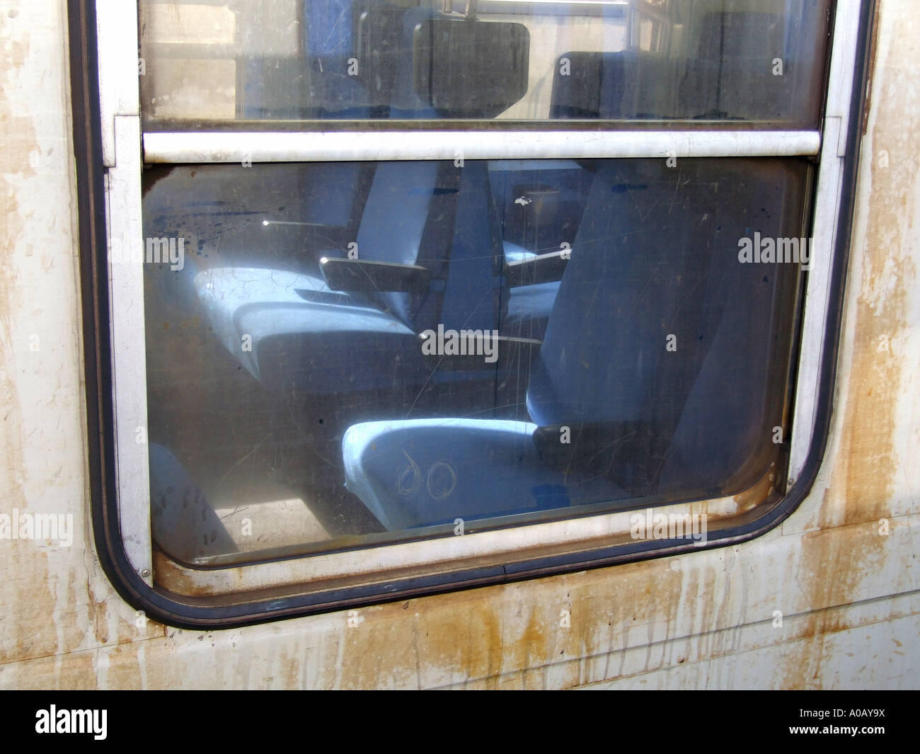 dirty train carriage Stock Photo - Alamy
