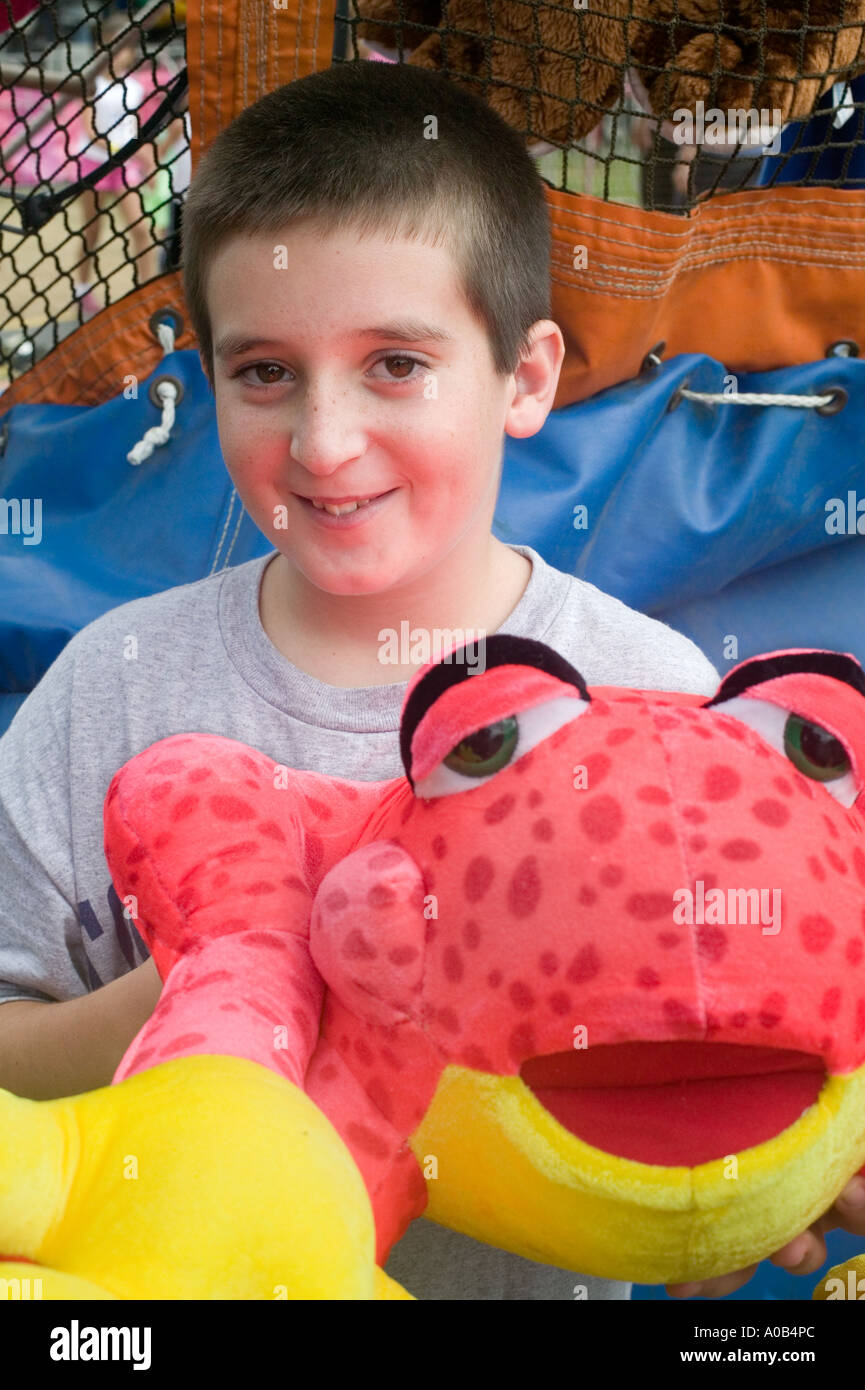 County fair child prize hi-res stock photography and images - Alamy