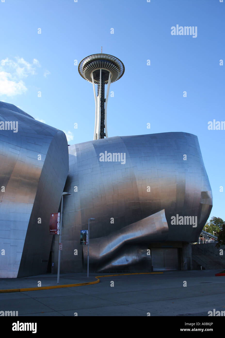 Seattle Space Needle and Seattle Science Fiction Museum October 2006 ...