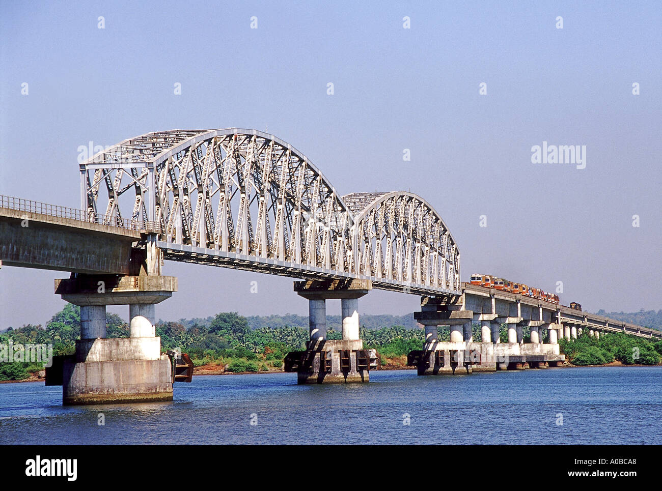 Zuari bridge goa hi-res stock photography and images - Alamy
