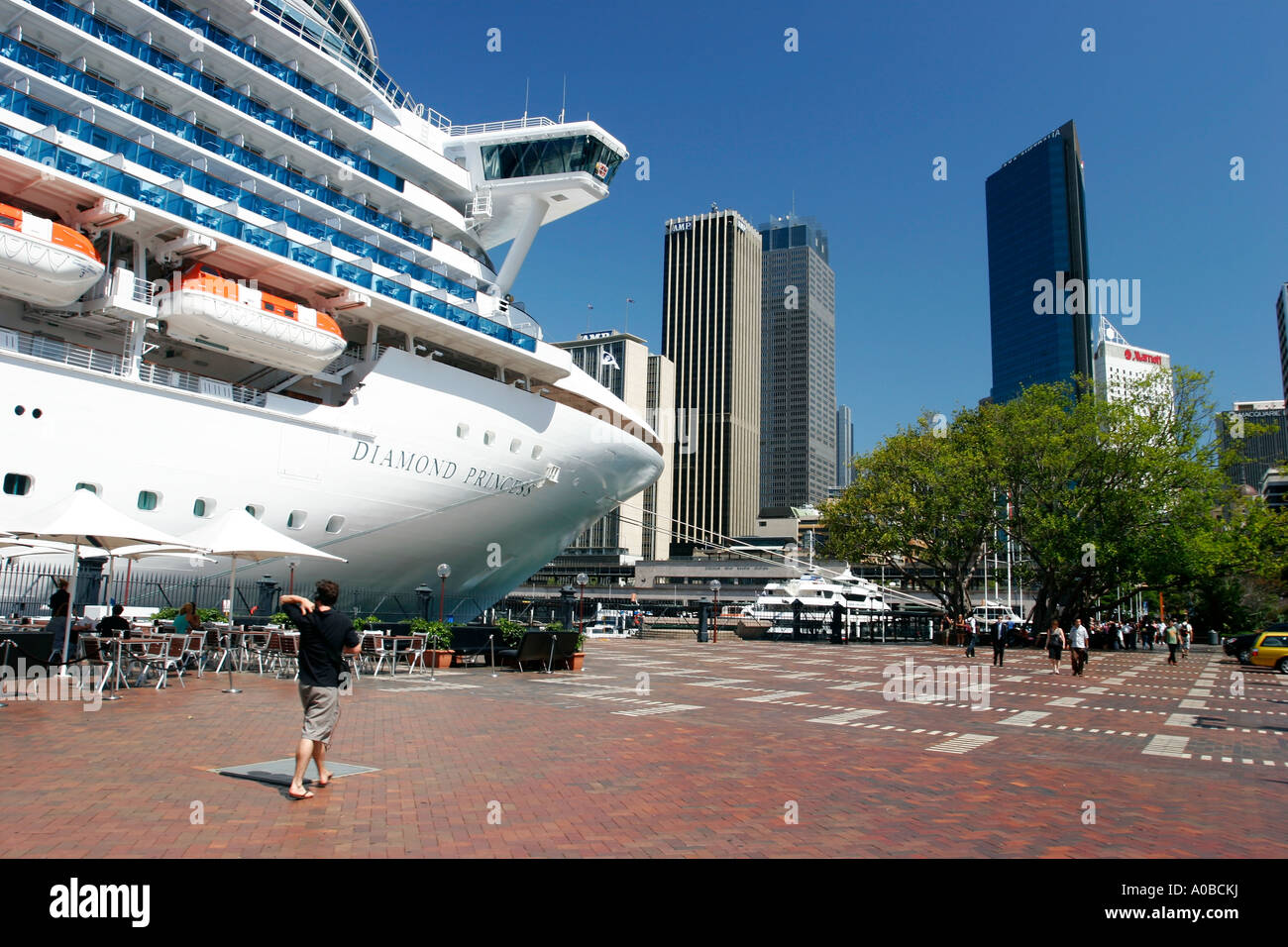 Diamond princess hi-res stock photography and images - Alamy