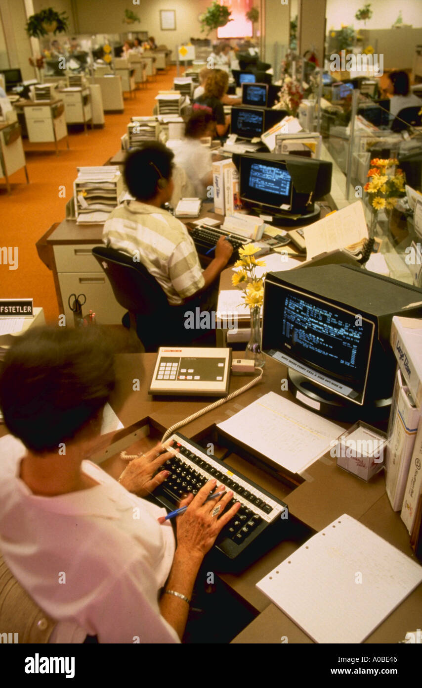 Groups of people overhead hi-res stock photography and images - Alamy