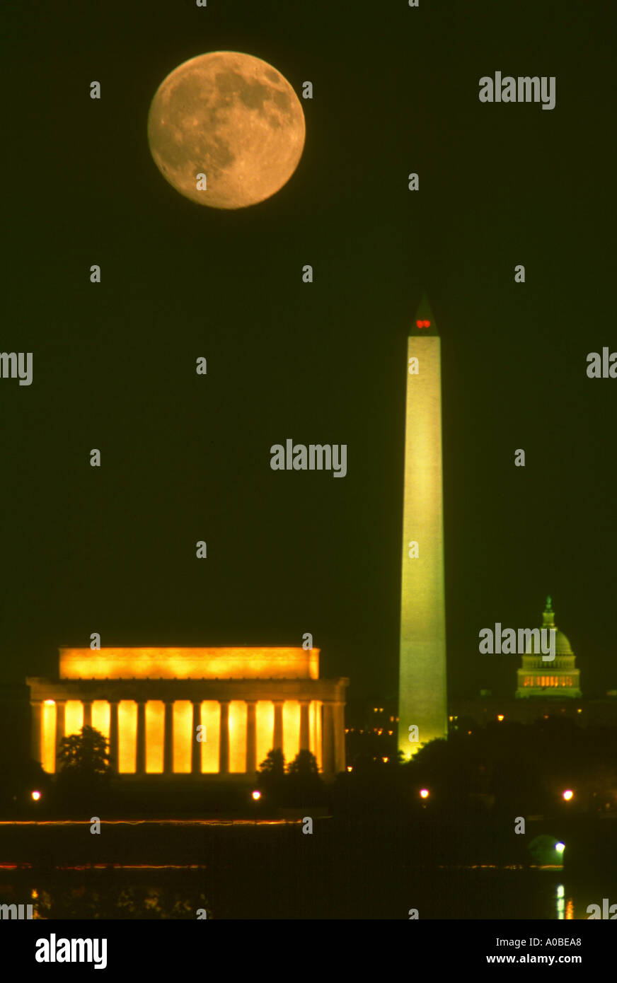 Moonrise over Washington DC skyline showing Lincoln Memorial Washington ...
