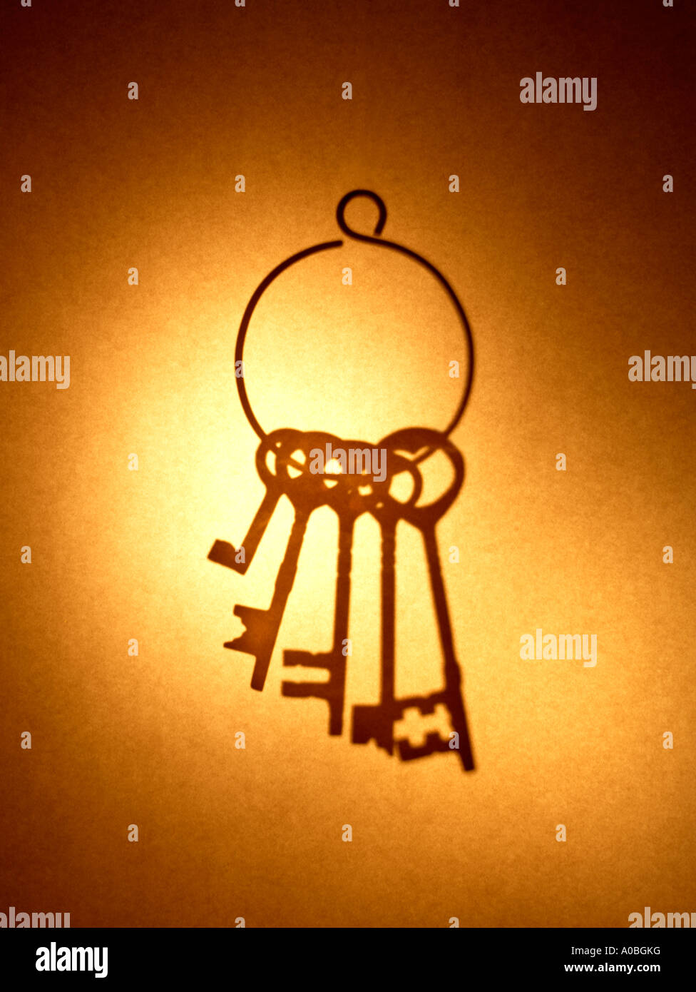 Outline of keys hi-res stock photography and images - Alamy