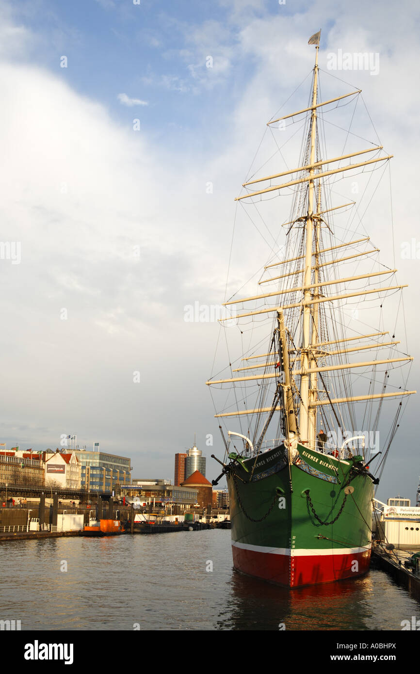 Masts of sailing ship rickmer rickmers hi-res stock photography and ...