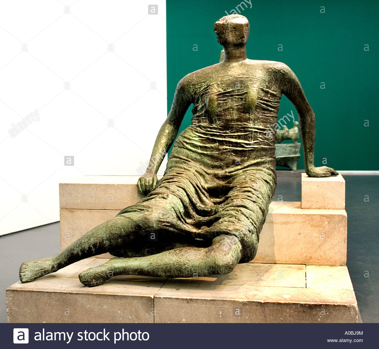 Henry Spencer Moore Stock Photos & Henry Spencer Moore Stock Images - Alamy