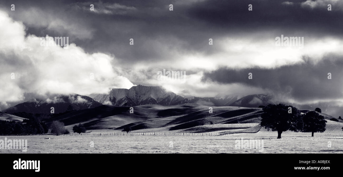 Ruahine ranges hi-res stock photography and images - Alamy