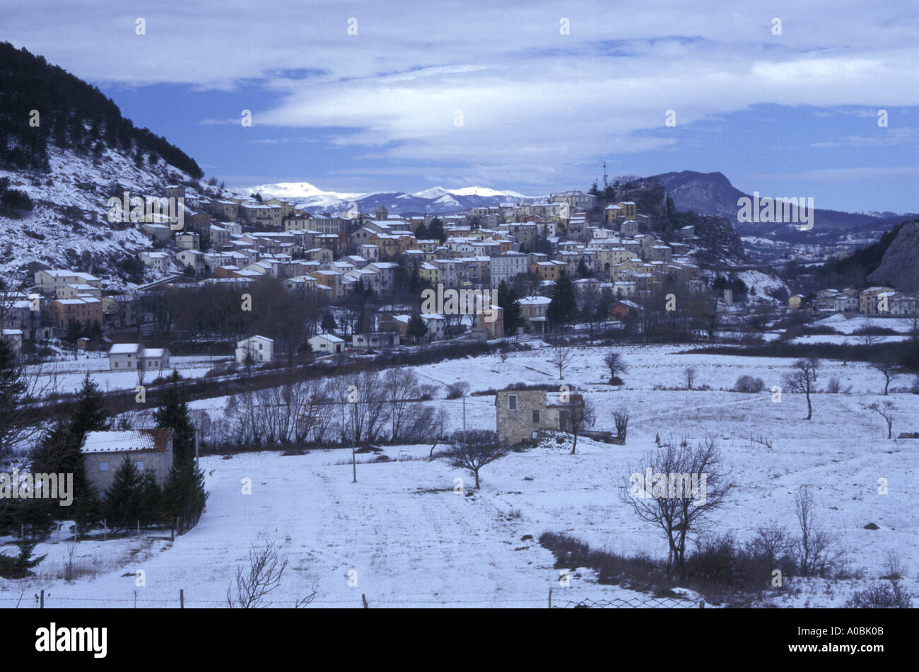 Carovilli hi-res stock photography and images - Alamy