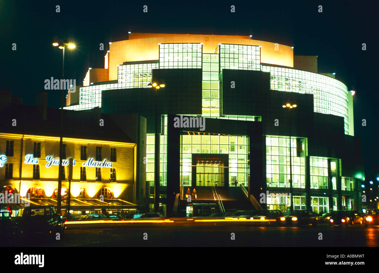 Opera Bastille Place de la Bastille Paris Frankreich Stock Photo - Alamy