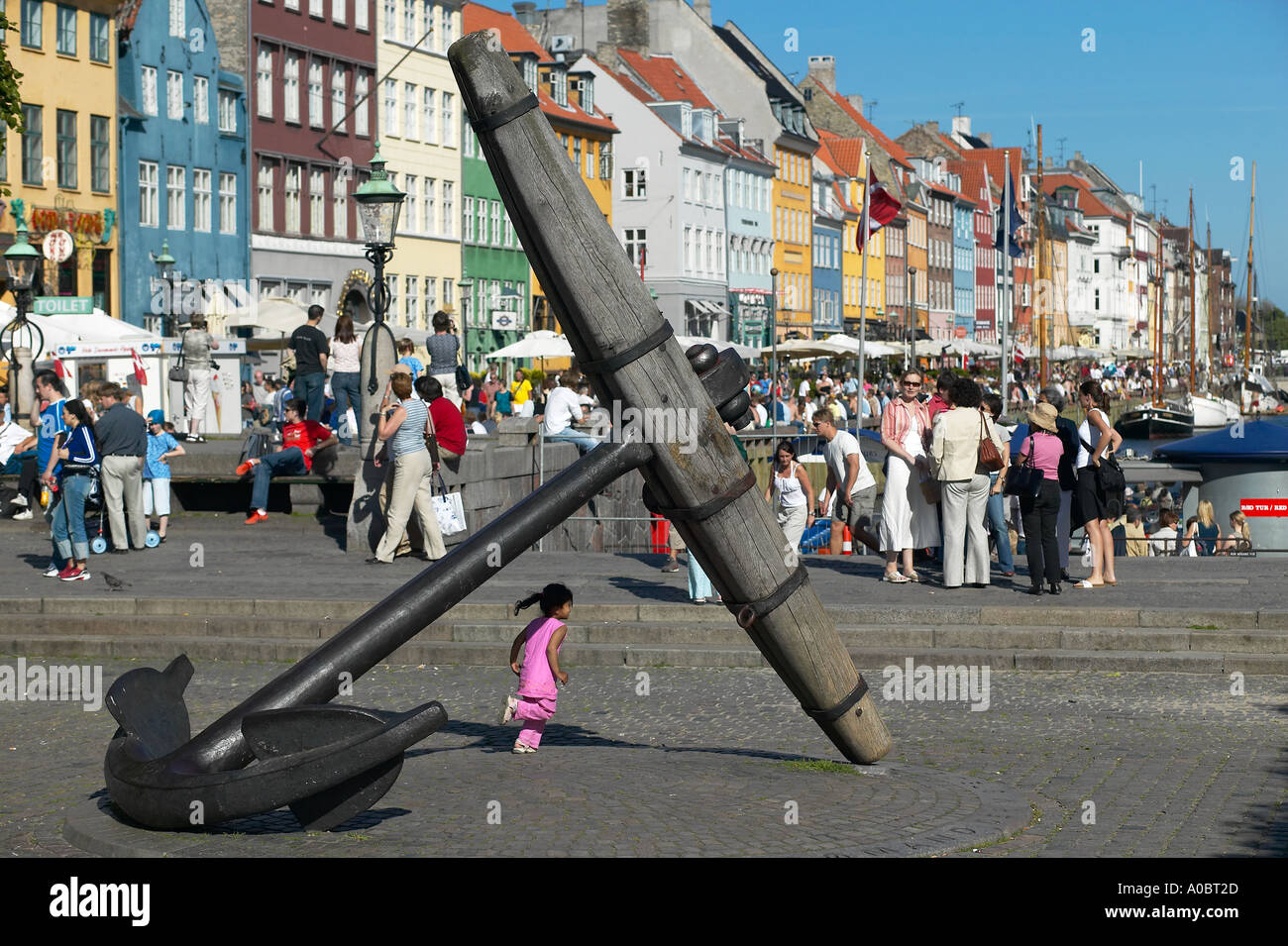 Memorial Anchor commemorating civilian sailors who died in WWII ...