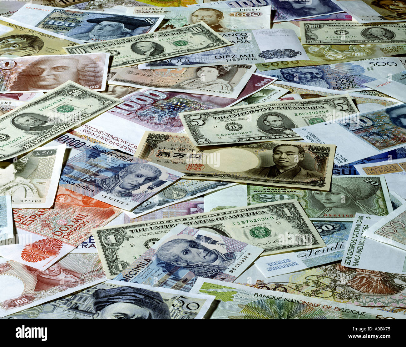 BACKGROUND WITH INTERNATIONAL CURRENCIES BANKNOTES Stock Photo - Alamy