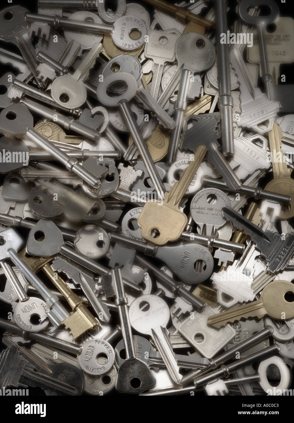 pile of keys Stock Photo - Alamy