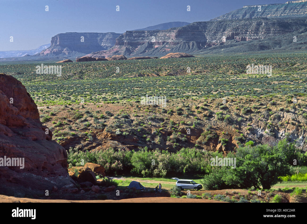 Straight cliffs escalante hi-res stock photography and images - Alamy