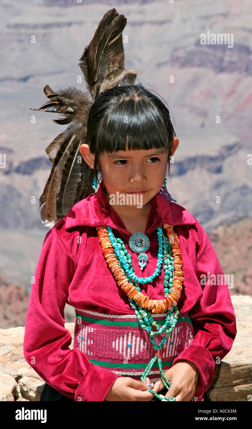 Navajo girl hi-res stock photography and images - Alamy