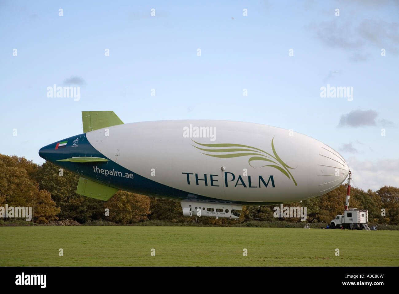 Spirit of Dubai Airship 2006 Skyship 600 Stock Photo - Alamy