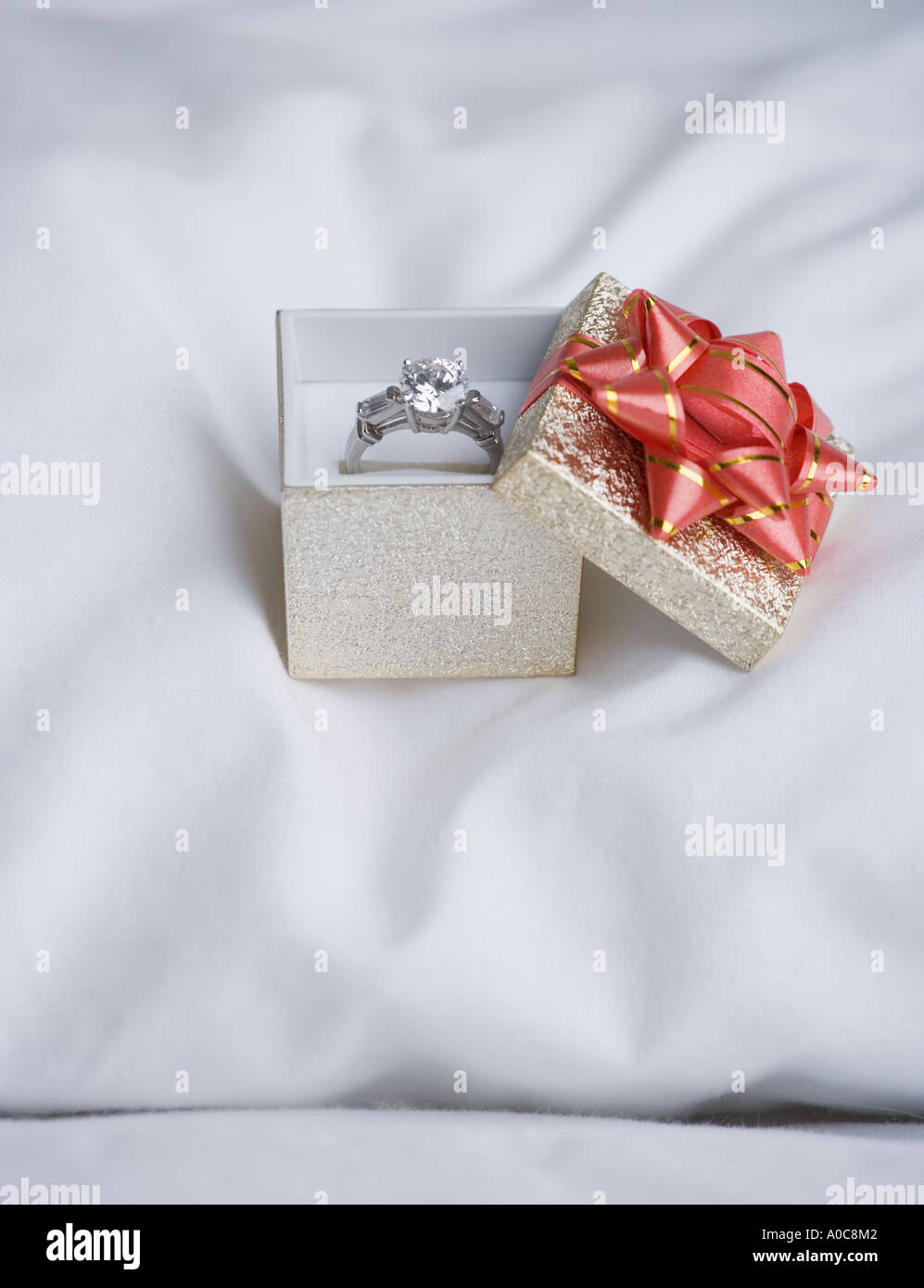 Cut open pillow hi-res stock photography and images - Alamy