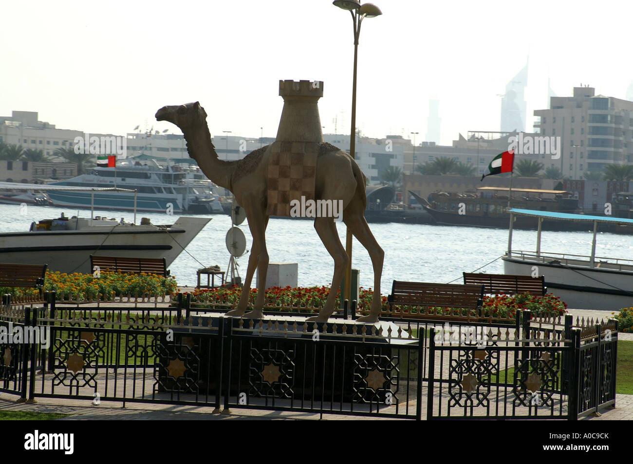 Camel statue dubai hi-res stock photography and images - Alamy