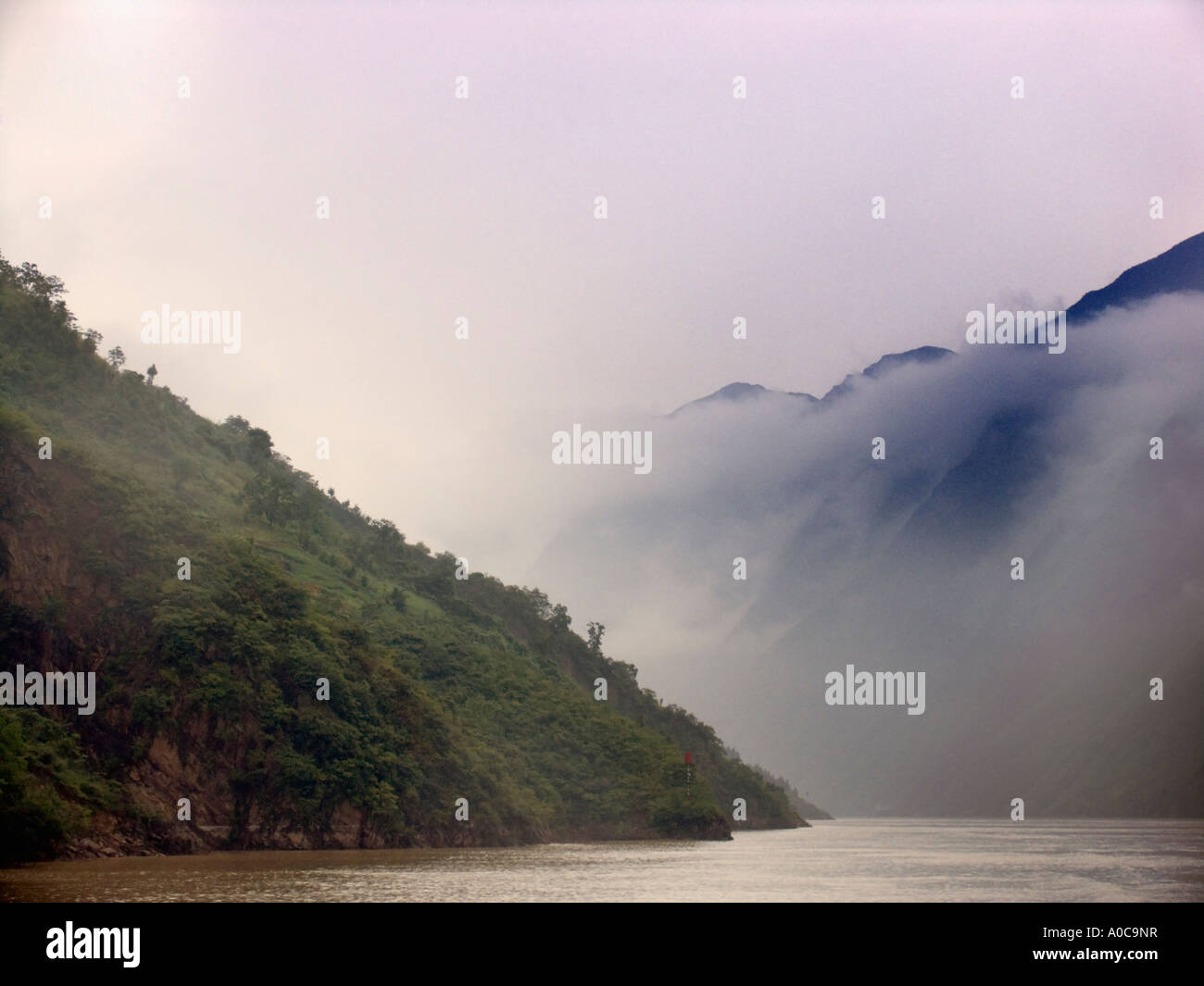 Yangtze River in Wu Gorge Stock Photo - Alamy