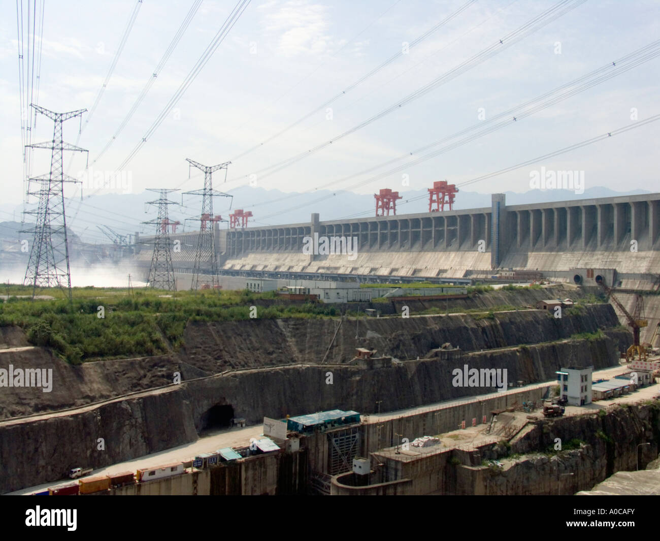 Three Gorges Dam on Yangtze River Stock Photo - Alamy