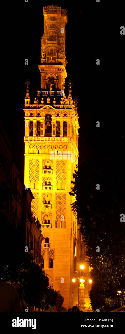 Cathedral tower Giralda world famous landmark and symbol of Seville ...