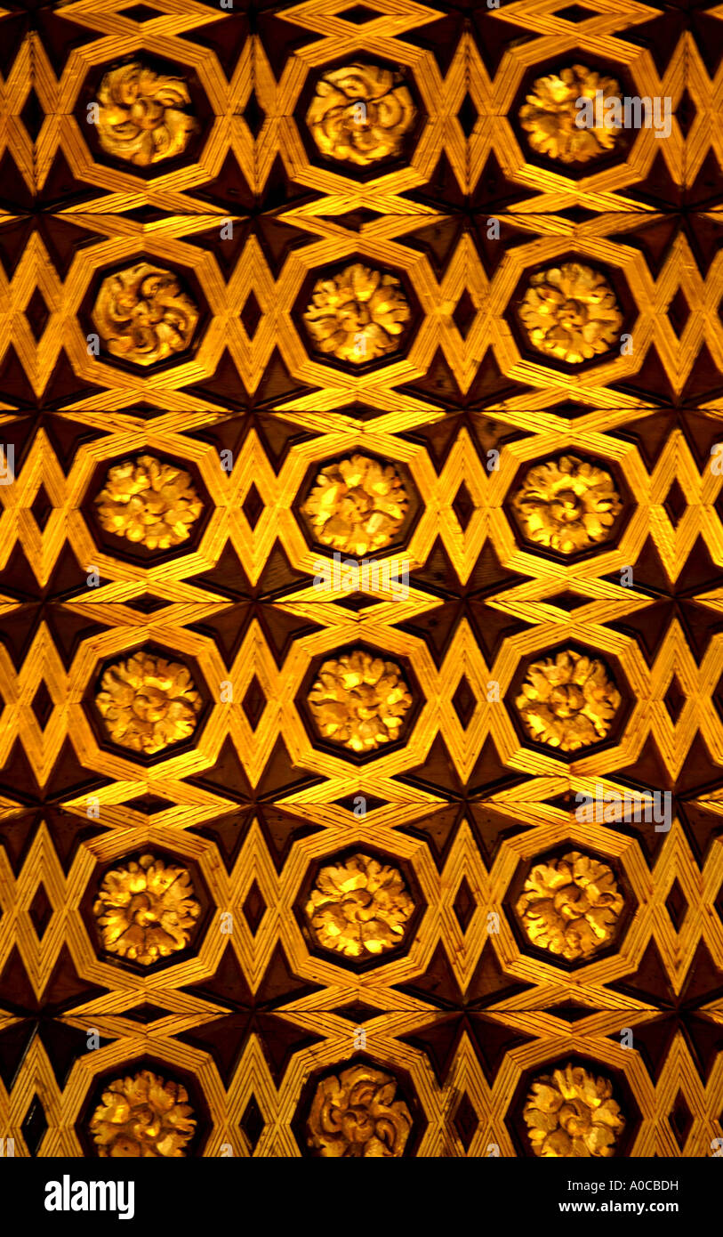 Moorish patterns on tiles in Alcazar former moorish fortress in Seville ...