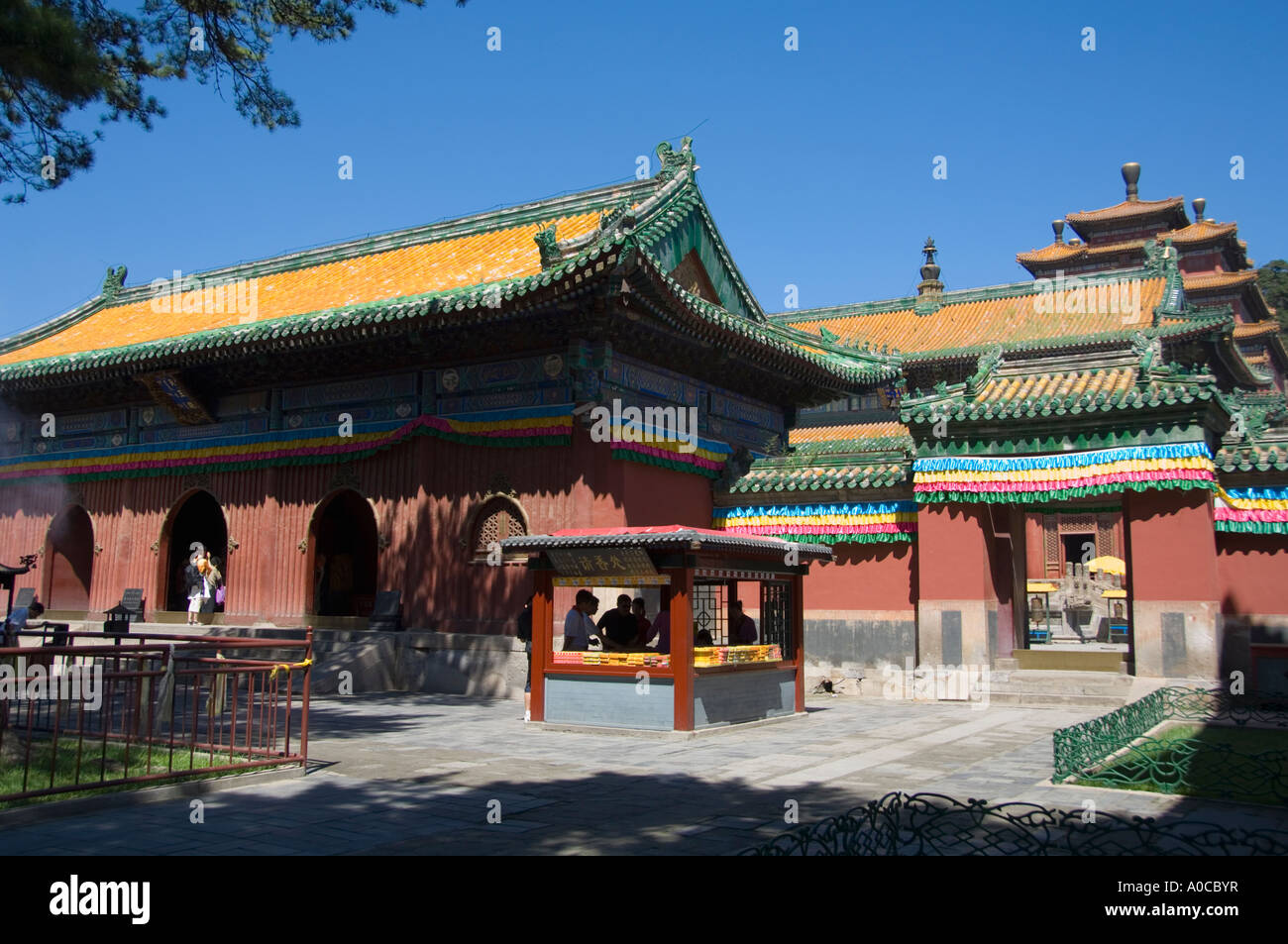 Puning si temple hi-res stock photography and images - Alamy