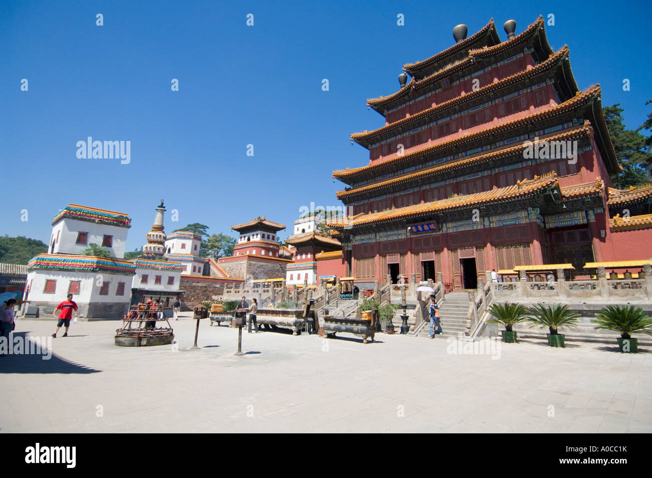 puning si (Temple of Universal Peace) with Mahayana Hall in Chengde on ...