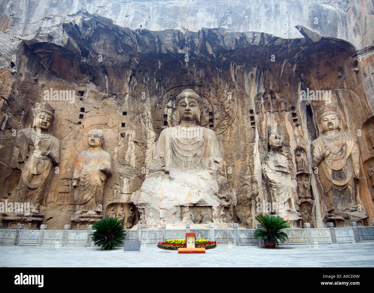 Fengxian temple hi-res stock photography and images - Alamy