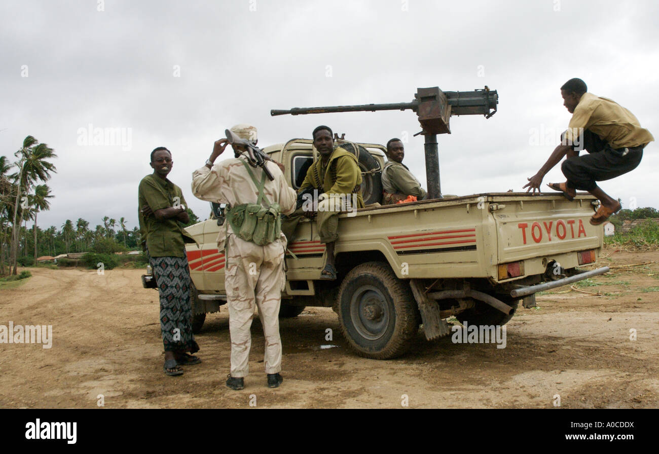 060606 Armed militia on Technical support vehicle patrol in Lower Shabelle area, Southern ...