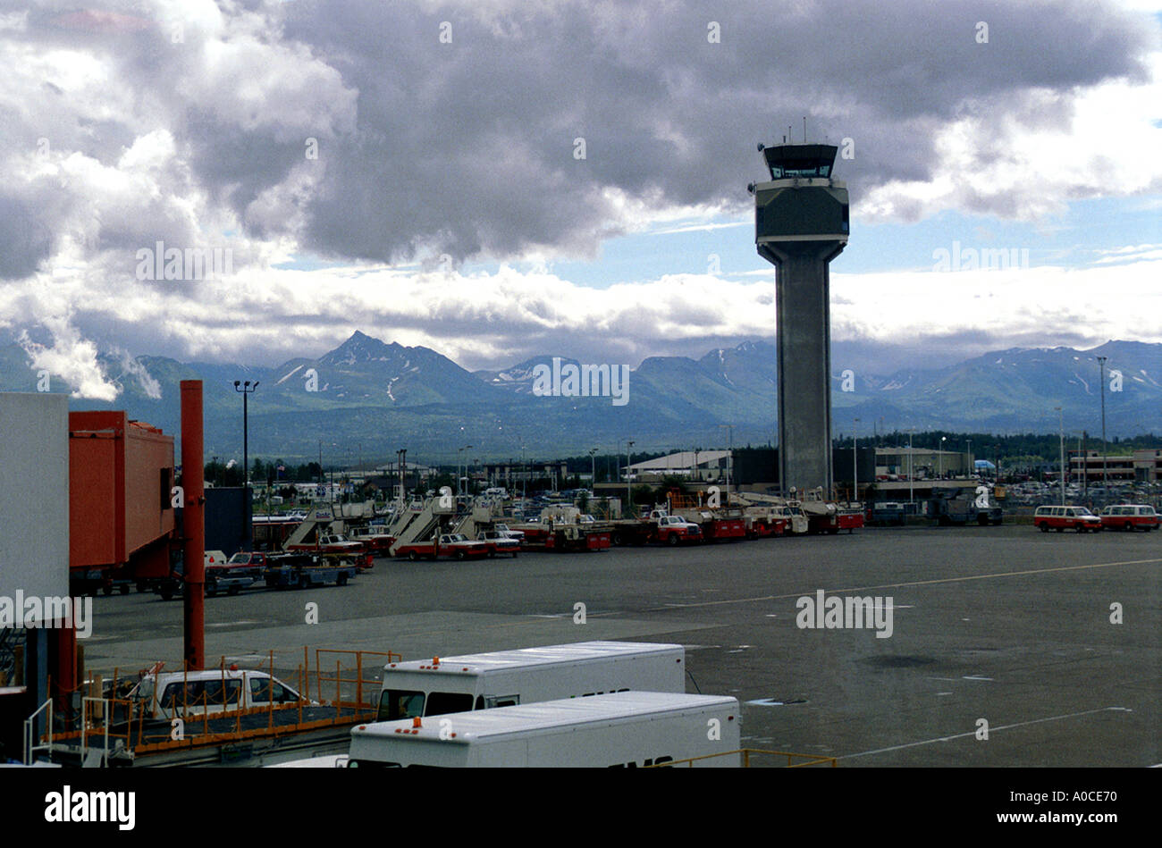 Anchorage airport runway hi-res stock photography and images - Alamy