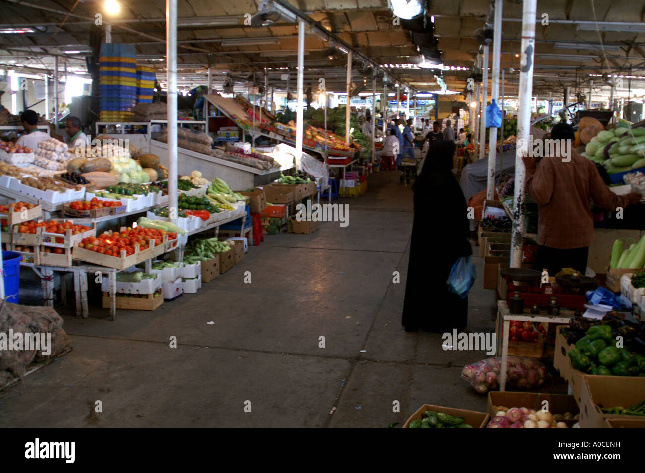 Fabulous fruit display in the fruit and vegetable market Dubai UAE ...