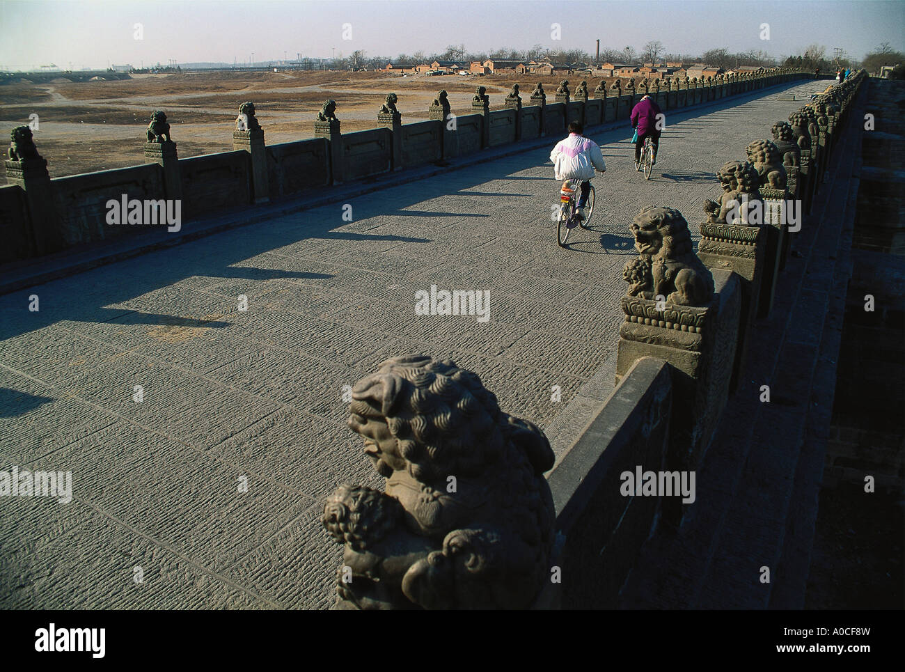 Marco polo bridge china hi-res stock photography and images - Alamy