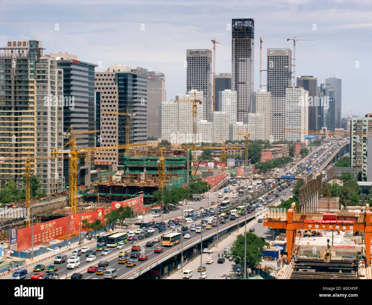 China finance cranes hi-res stock photography and images - Alamy