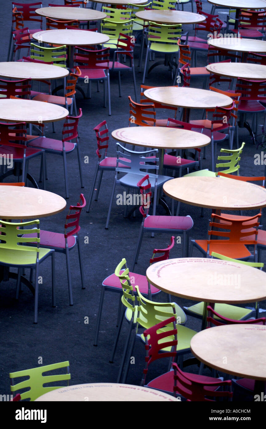 Eden project cafe hi-res stock photography and images - Alamy